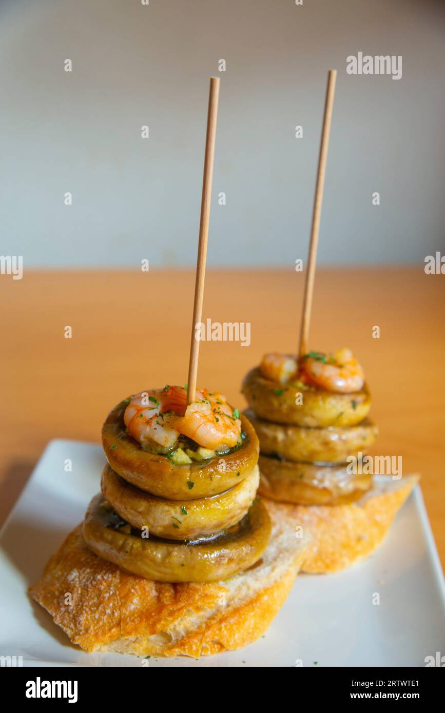 Champiñones a la plancha hi-res stock photography and images - Alamy