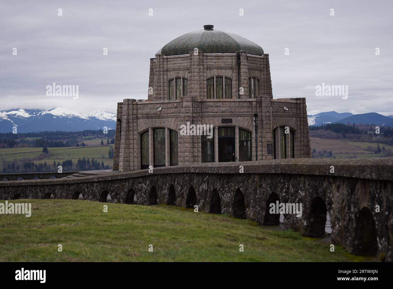Portland columbia river hi-res stock photography and images - Alamy