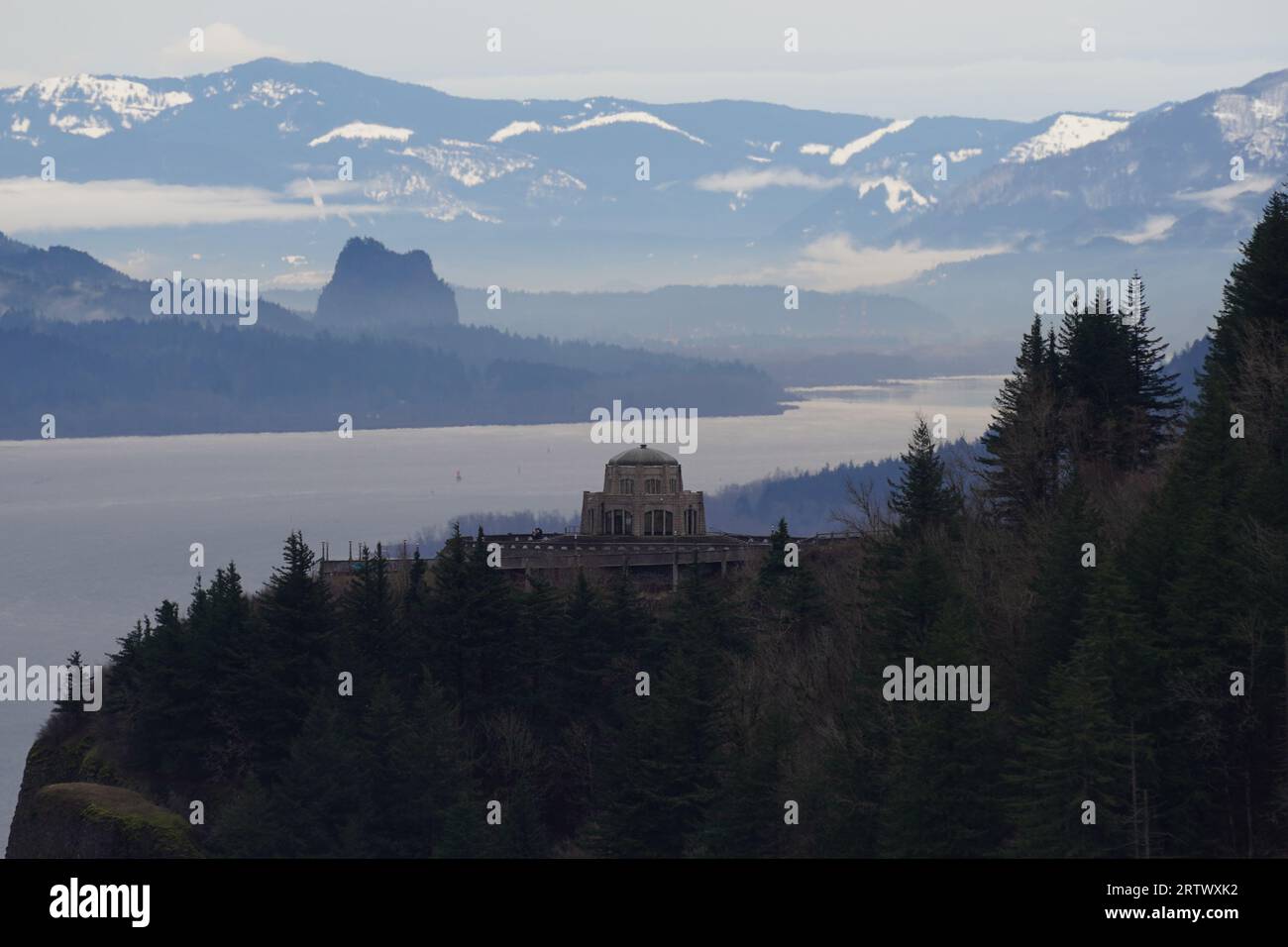 Columbia river viewpoint hi-res stock photography and images - Alamy