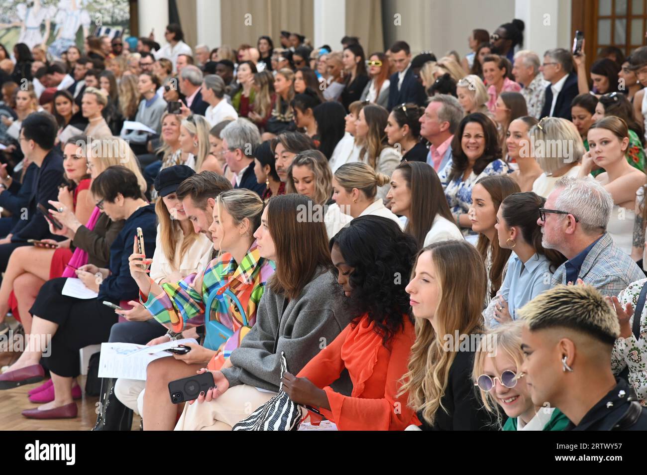 London, UK. 15th Sep, 2023. Backstage at the Paul Costelloe SS24 ...