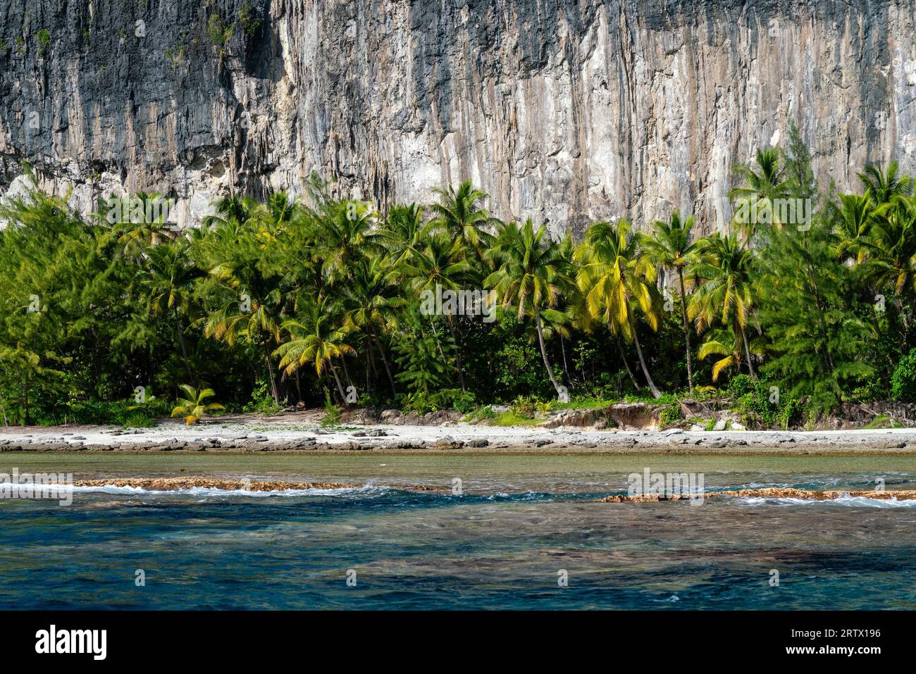Makatea island hi-res stock photography and images - Alamy
