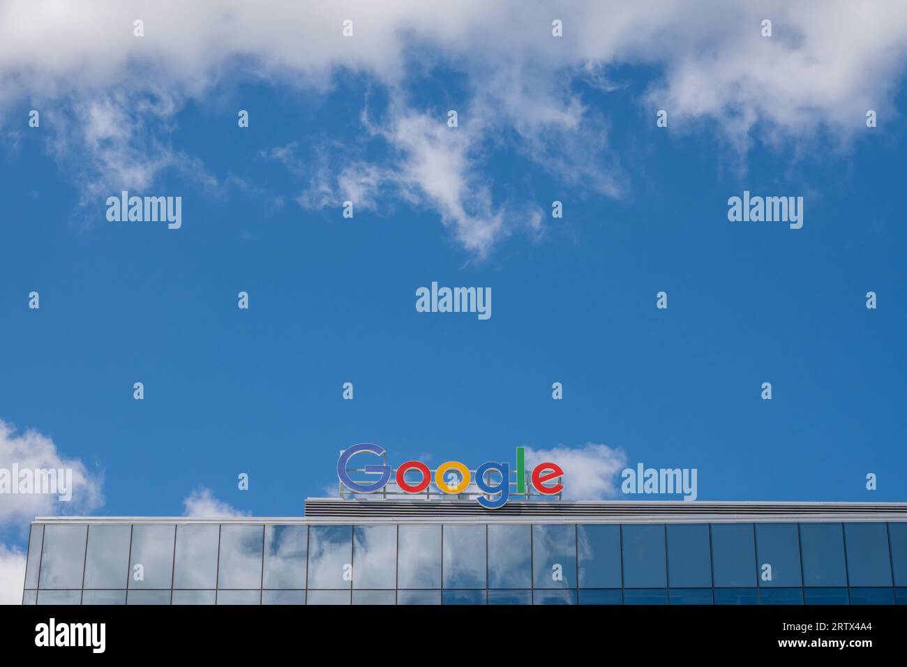 Google office america hi-res stock photography and images - Alamy