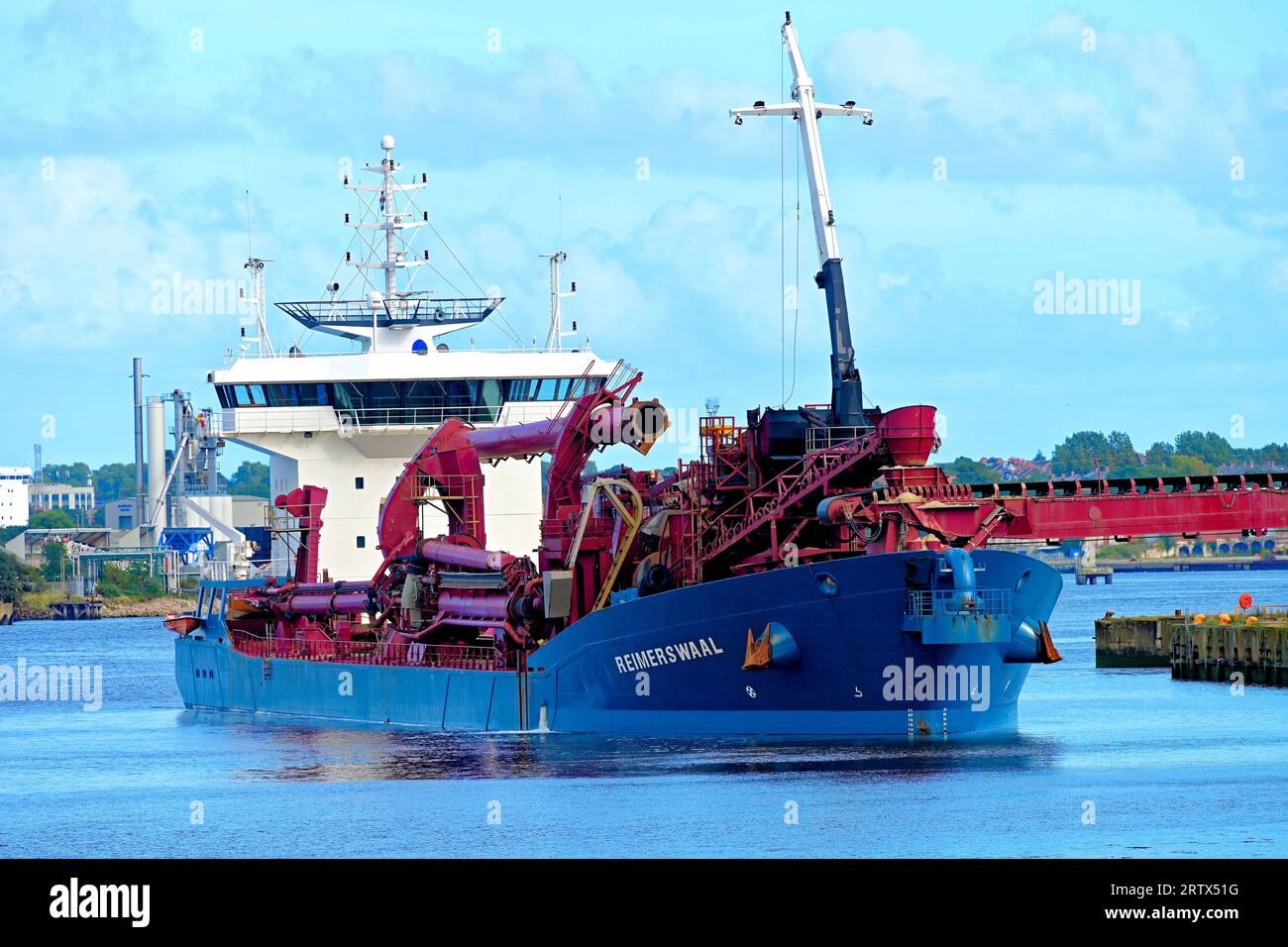 The hopper dredger Reimerswaal unloading gravel aggregate or sand on ...