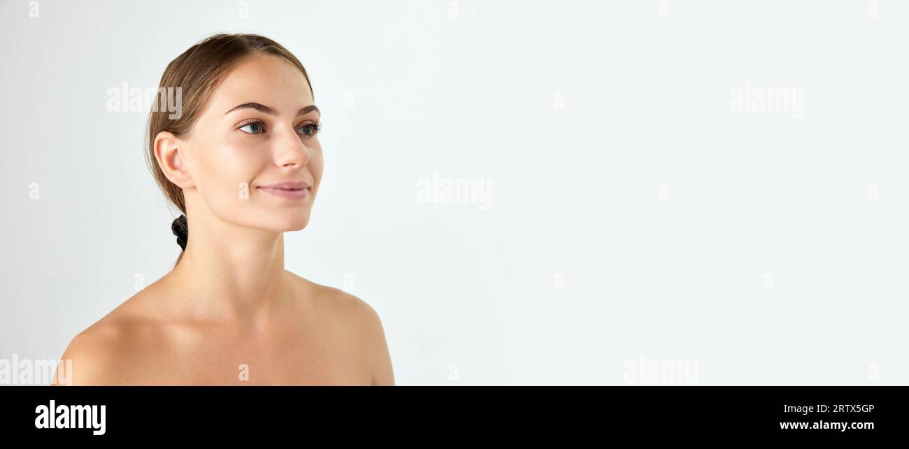 Portrait of attractive young woman with healthy, well-kept skin ...