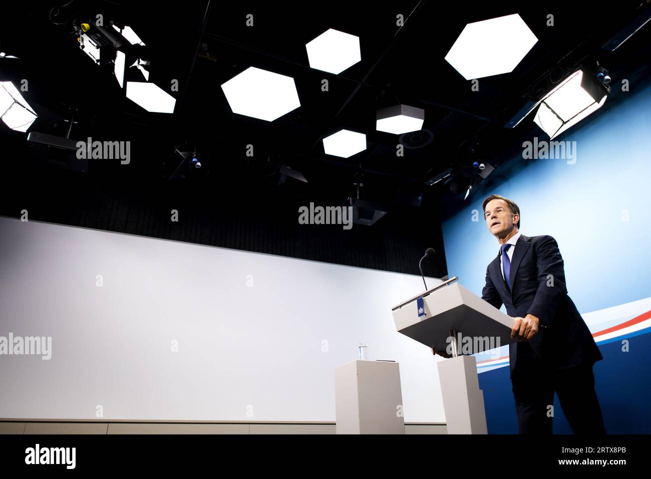 THE HAGUE - Outgoing Prime Minister Mark Rutte speaks to the press ...