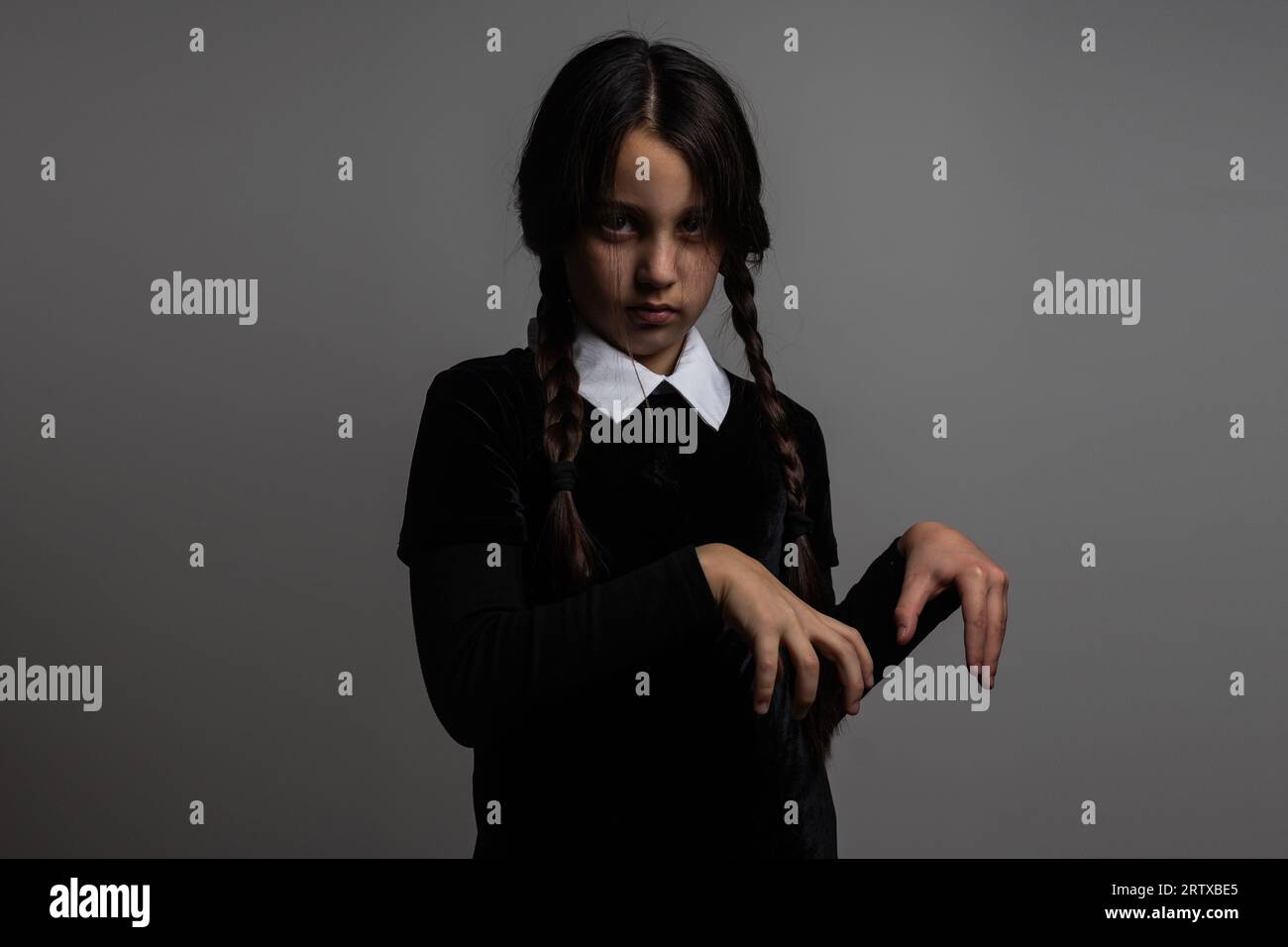 Wednesday addams hair hi-res stock photography and images - Alamy