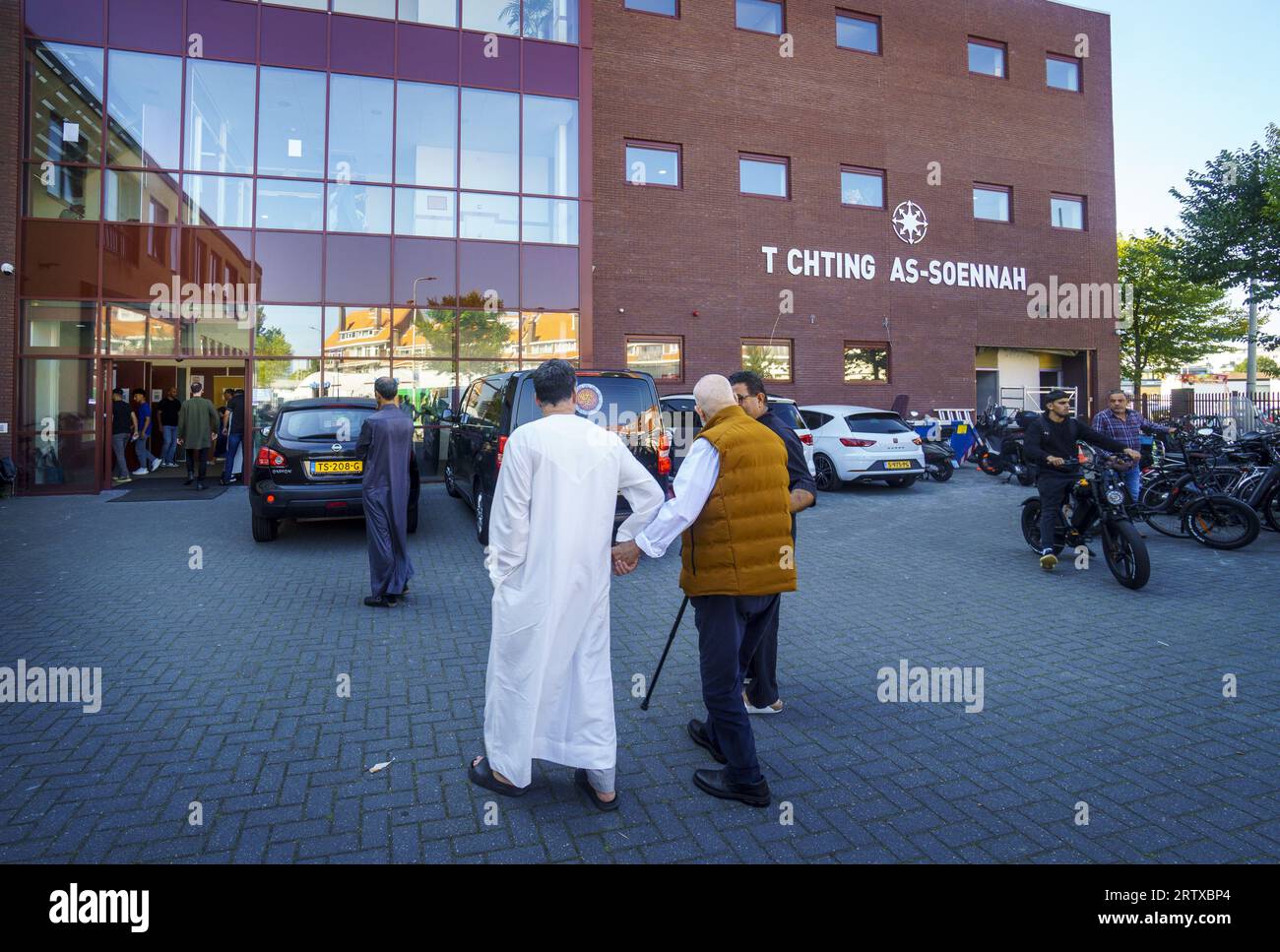 THE HAGUE - Muslims during Friday prayers in the As-Sunnah mosque ...