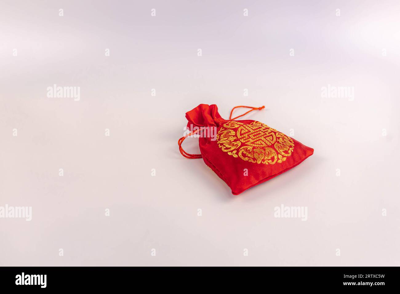 Ancient money pouch hi-res stock photography and images - Alamy