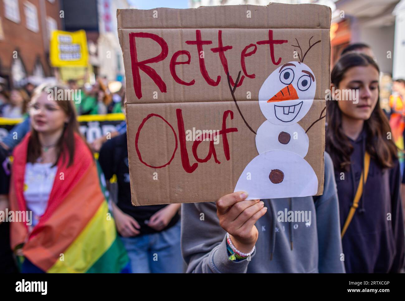 Save olaf hi-res stock photography and images - Alamy
