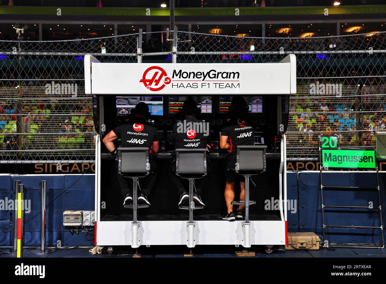 Singapore, Singapore. 15th Sep, 2023. Haas F1 Team pit gantry. 15.09. ...