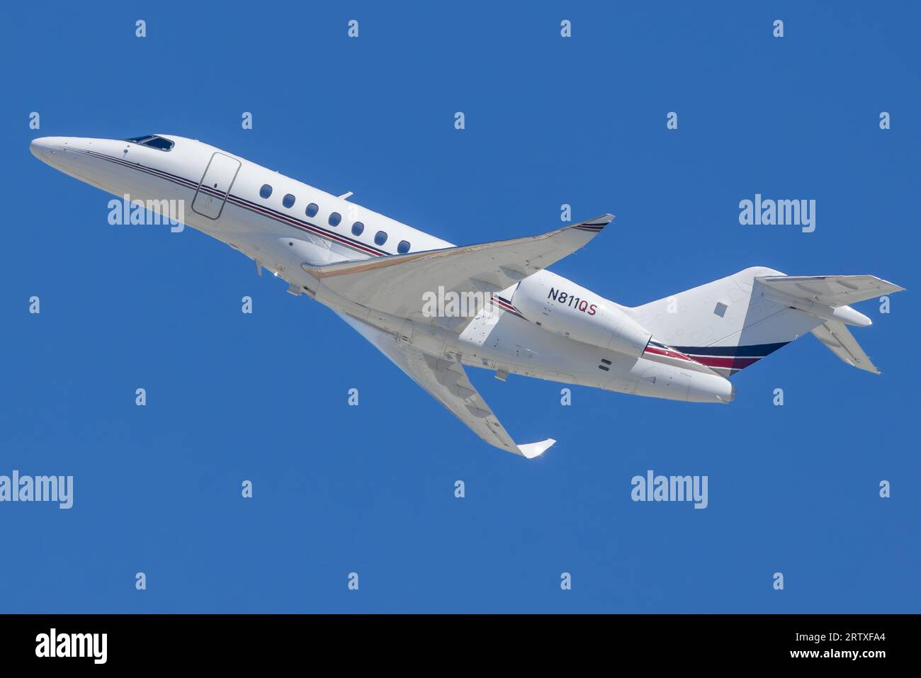 Cessna 700 citation longitude hi-res stock photography and images - Alamy