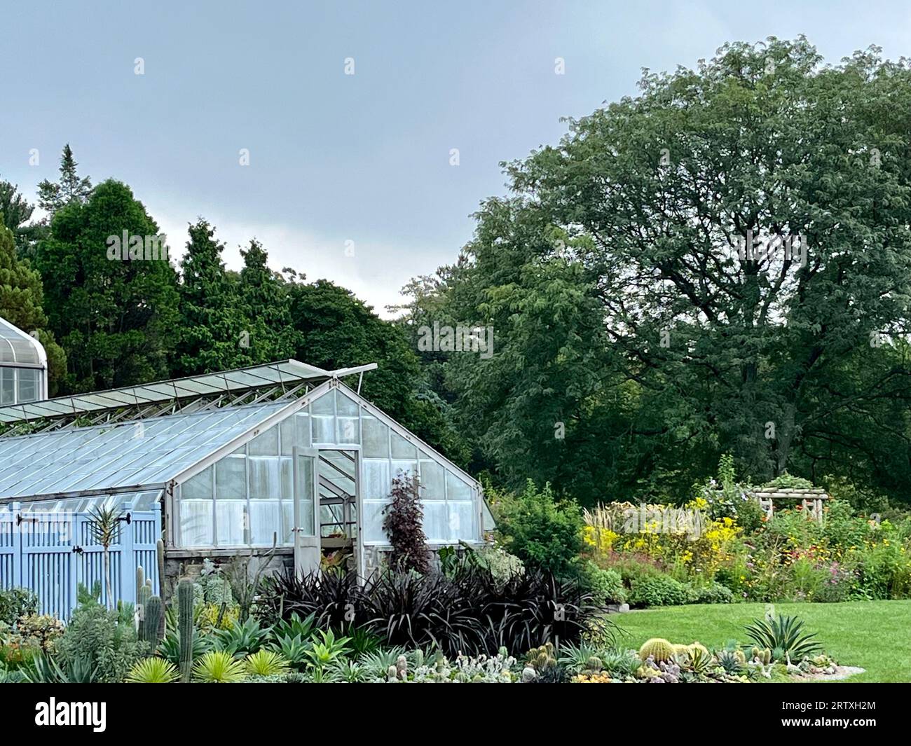 Wave Hill Public Garden and Cultural Center, Exterior of Marco Polo ...