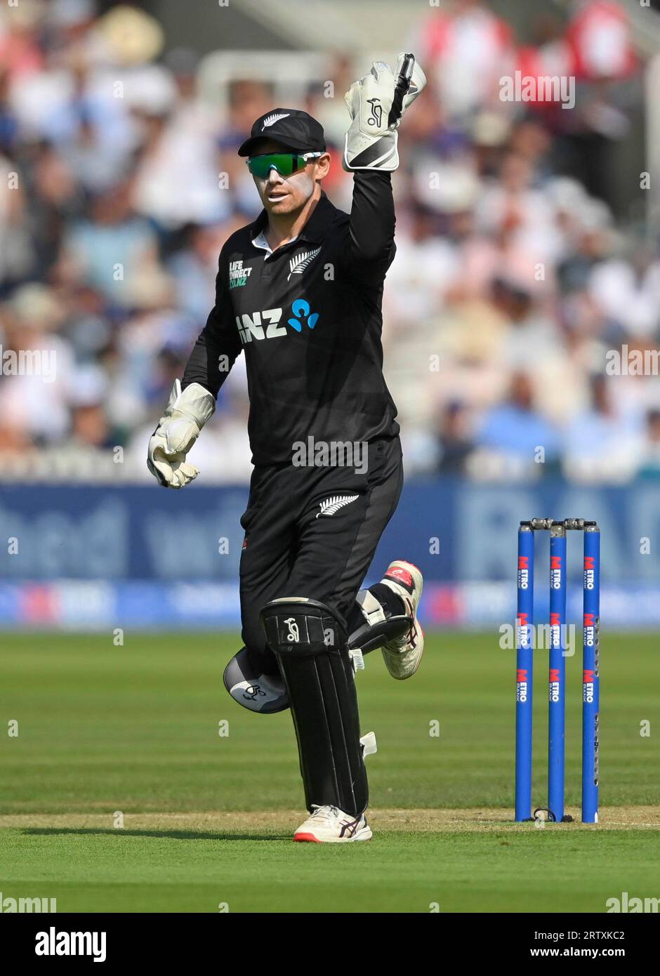 Tom latham hi-res stock photography and images - Alamy