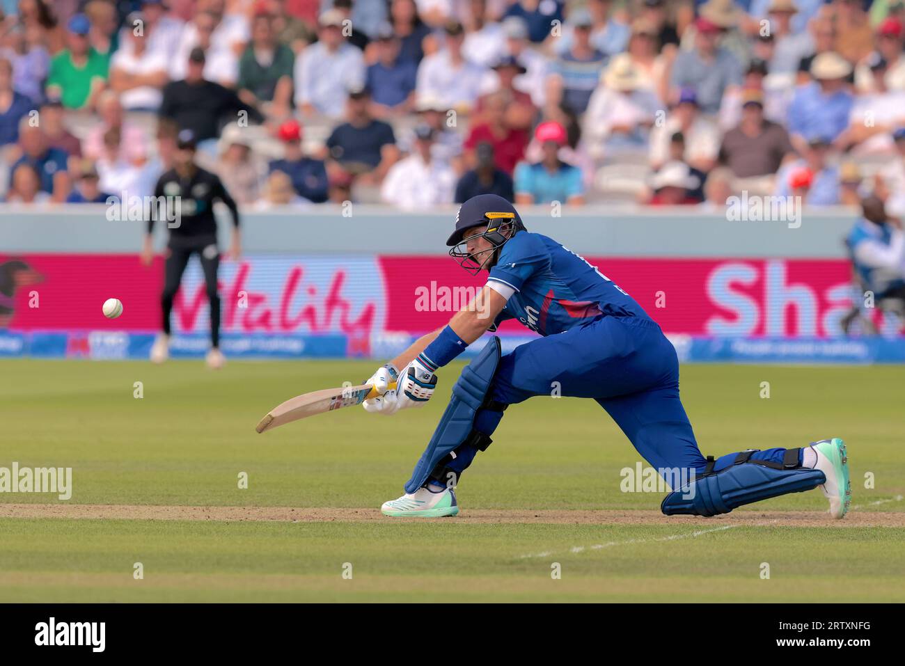London, UK. 15th Sep, 2023. England's Joe Root batting as England take ...