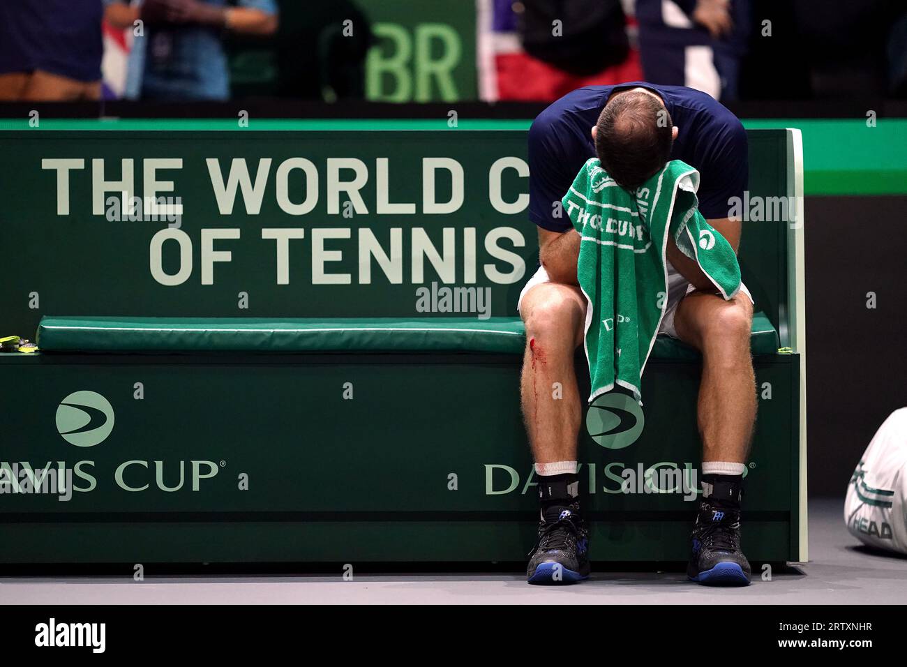 Great Britain's Andy Murray appears emotional after beating Switzerland ...