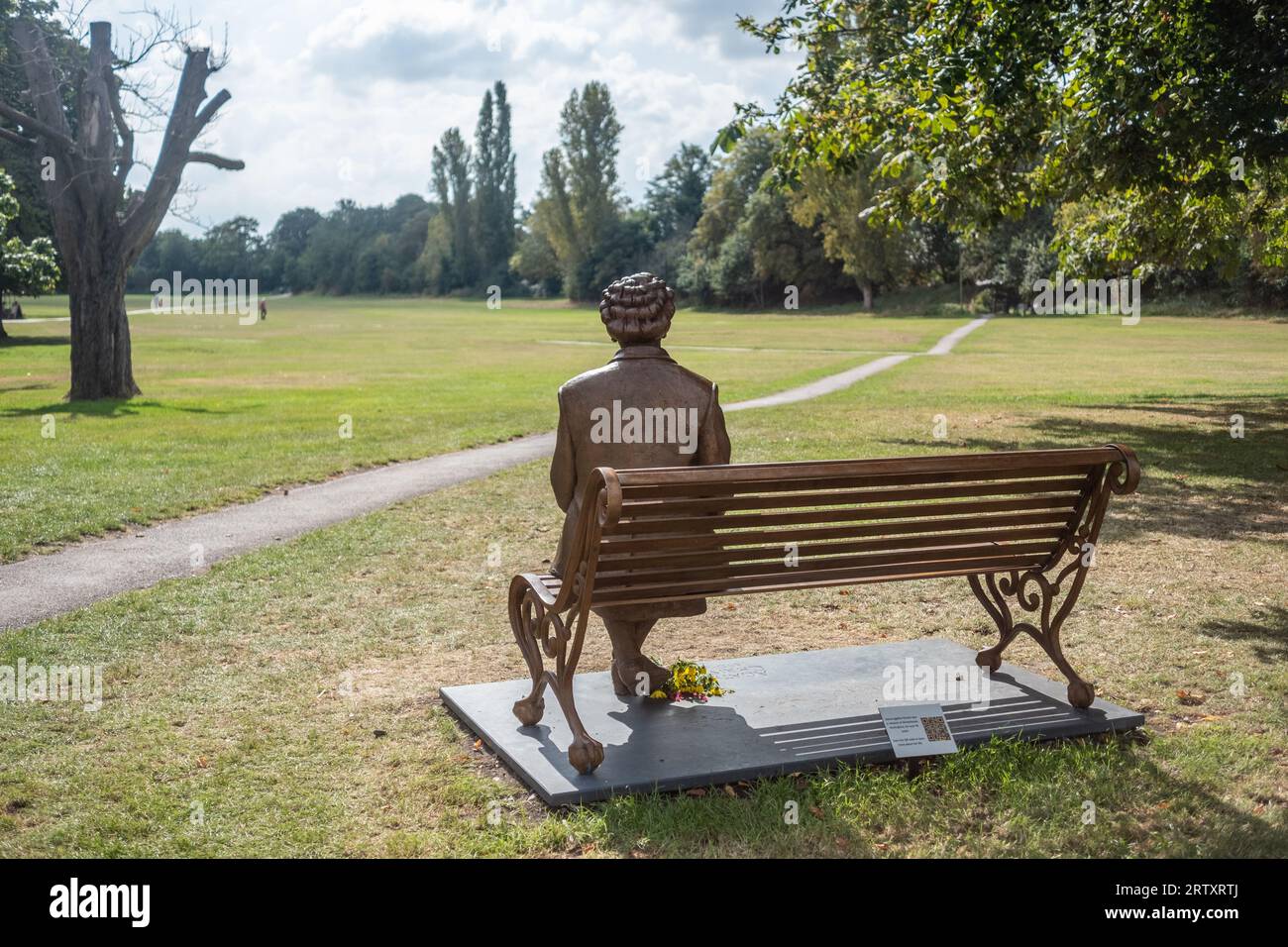 Agatha christie sculpture hi-res stock photography and images - Alamy