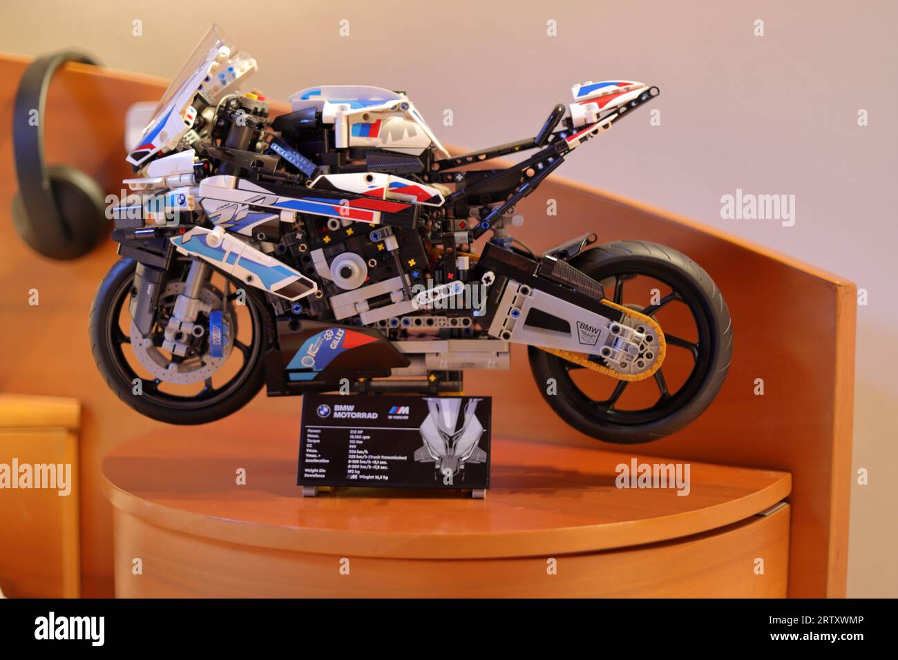 Bmw m1000rr hi-res stock photography and images - Alamy