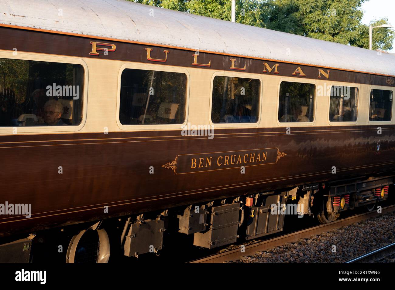 Statesman Rail Pullman coach "Ben Cruachan Stock Photo - Alamy
