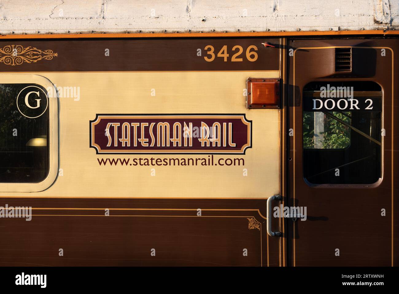 Pullman coach hi-res stock photography and images - Alamy