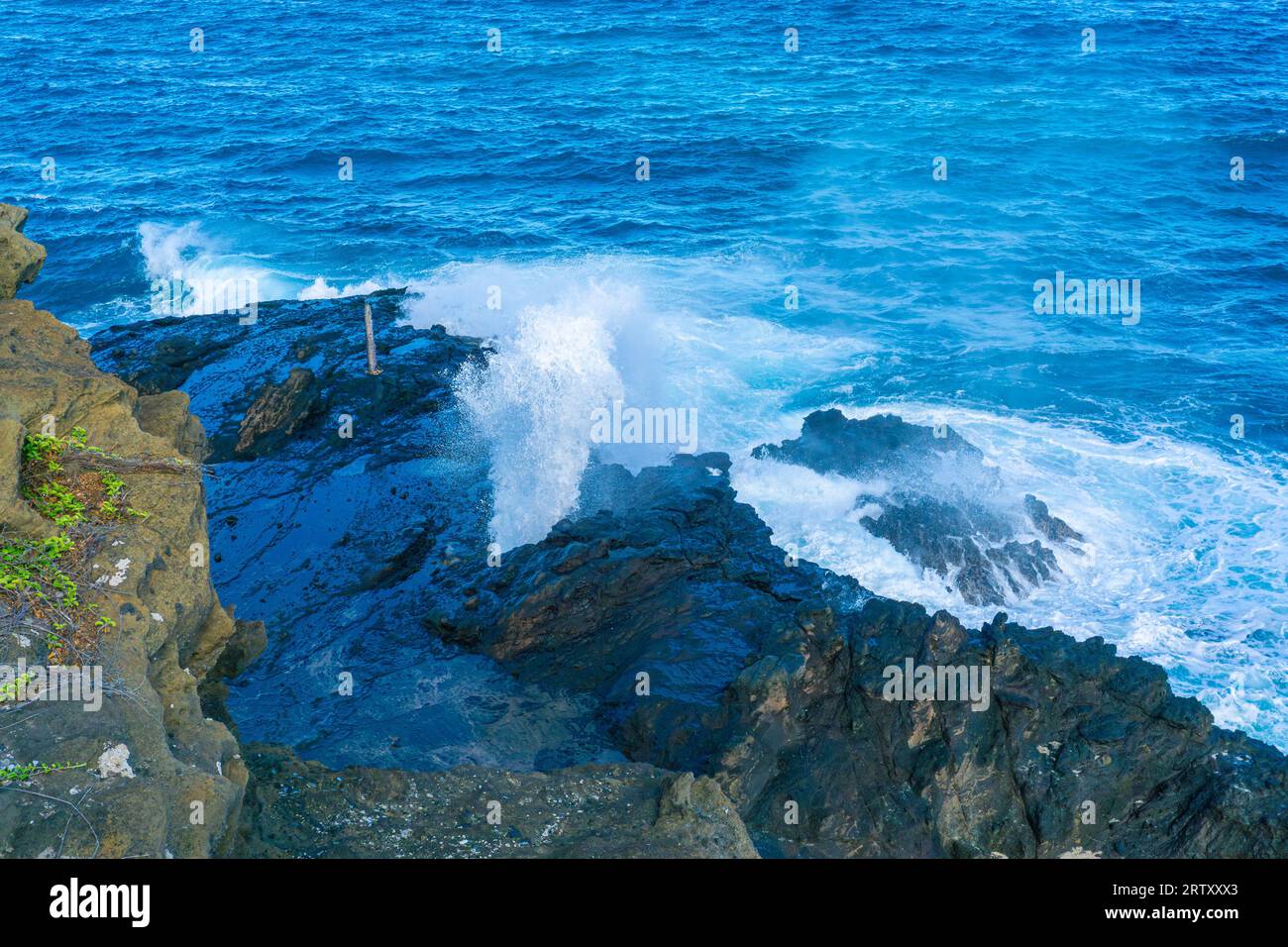 Hālona Blowhole is a rock formation on the island of Oahu, Hawaii ...