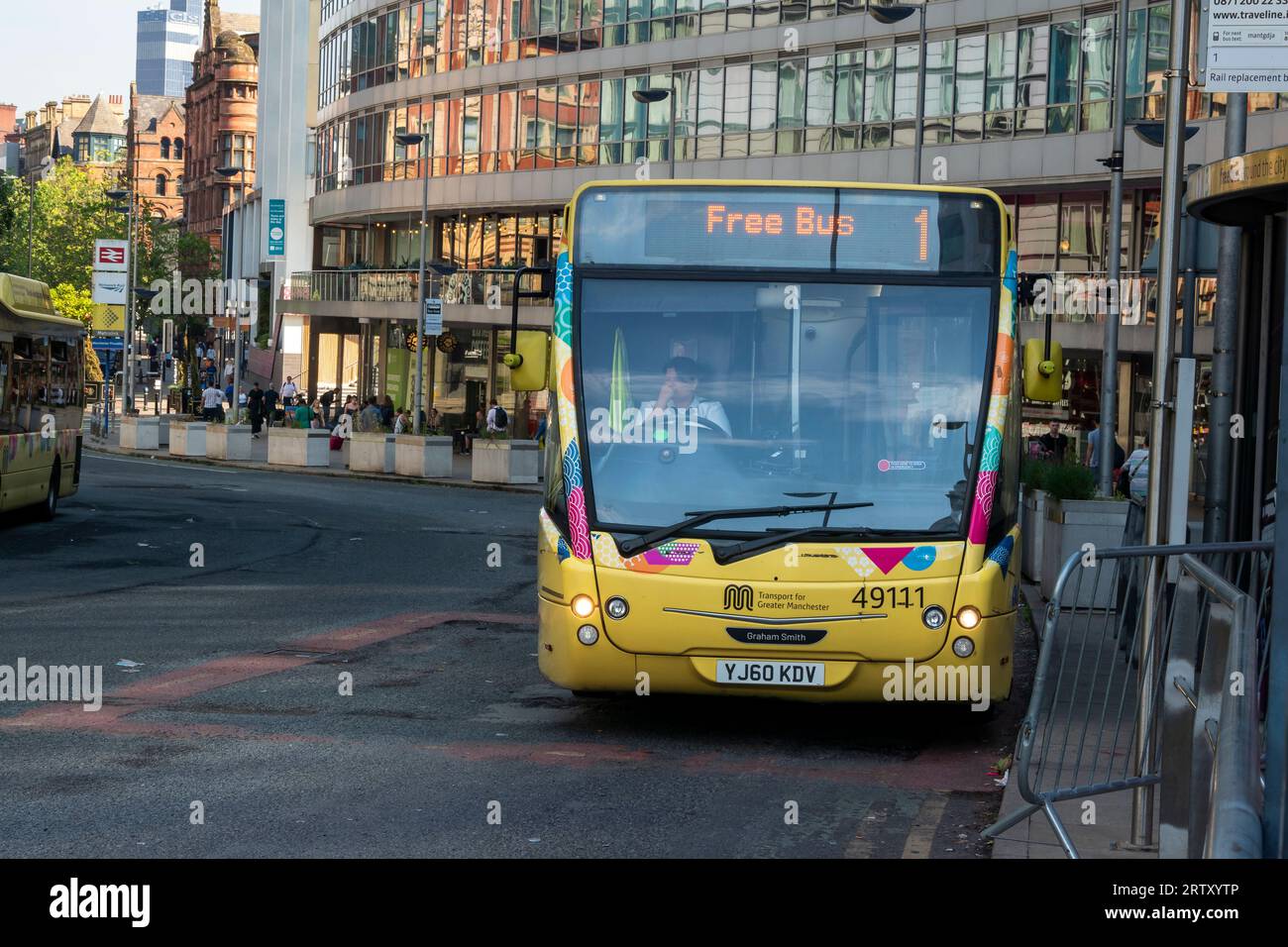 Free bus outside Piccadilly Station, Manchester, England, Britain Stock ...