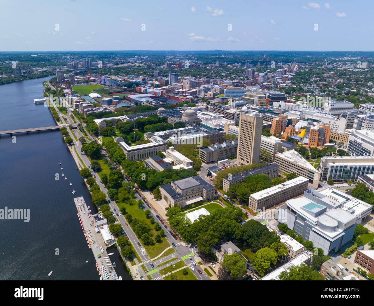 Aerial technology cambridge hi-res stock photography and images - Alamy