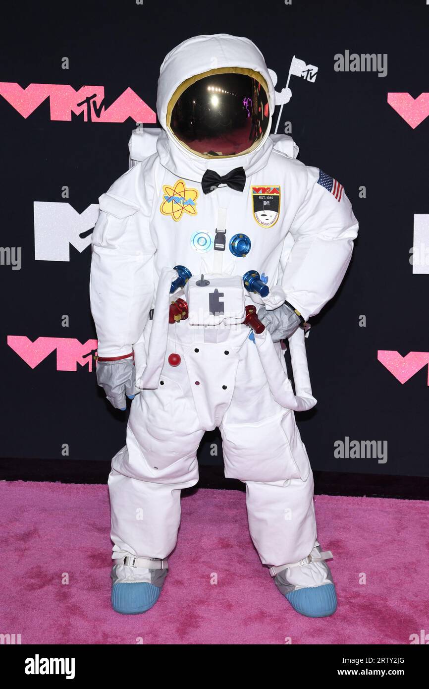 New Jersey, USA. 12th Sep, 2023. MTV Moonman walking on the red carpet ...