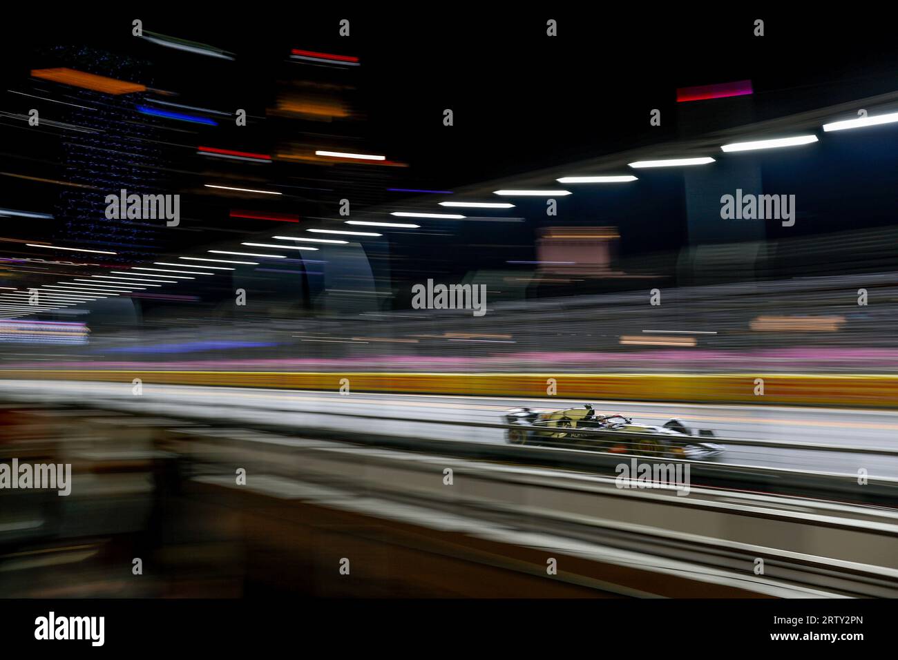 Singapore, Singapore. 15th Sep, 2023. #40 Liam Lawson (NZL, Scuderia AlphaTauri), F1 Grand Prix ...