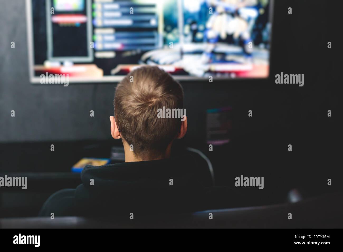 Process of playing video games, video game console with wireless ...