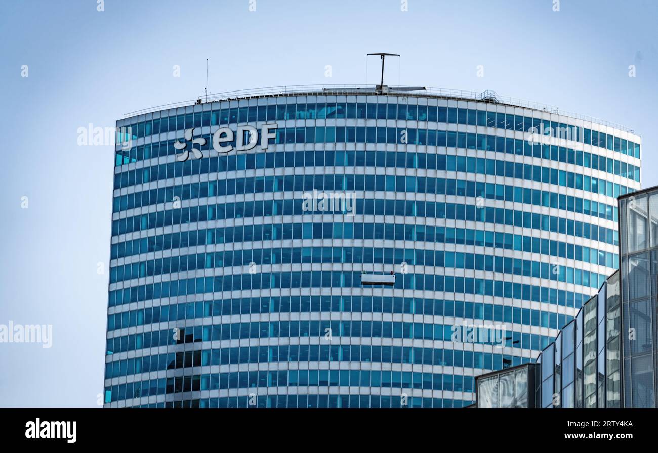 EDF office building at Paris La Defense - CITY OF PARIS, FRANCE ...