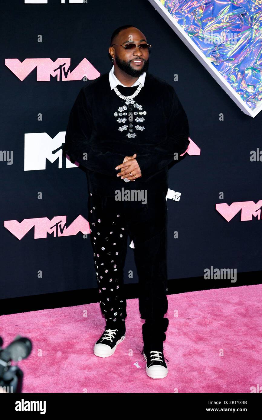 New Jersey, USA. 12th Sep, 2023. Davido walking on the red carpet at ...