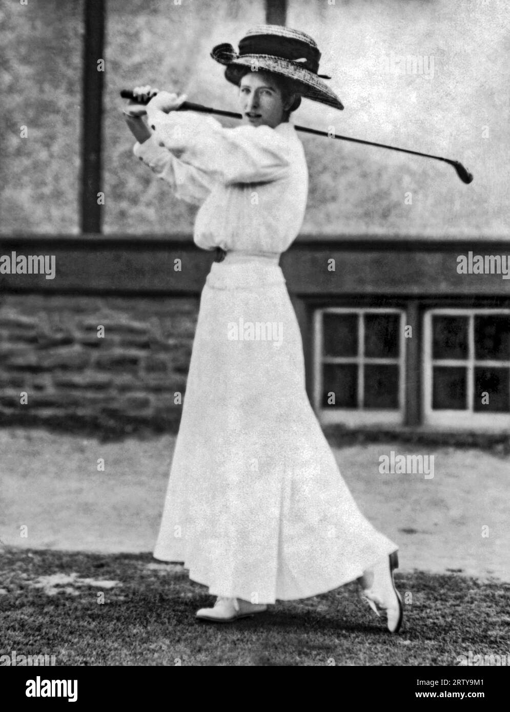 Chevy Chase, Maryland 1908. Katharine Harley, winner of the U.S. Women ...