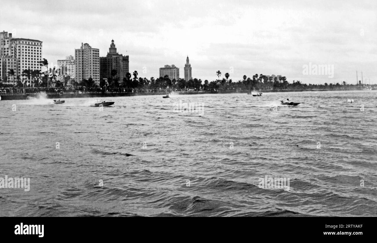 Miami, Florida 1927 Outboard motorboats taking the course turn at 30 ...