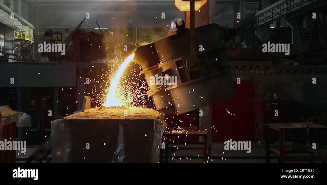 Molten steel being poured hi-res stock photography and images - Alamy