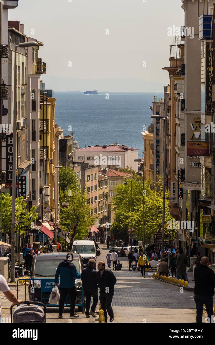 Noon view hi-res stock photography and images - Alamy