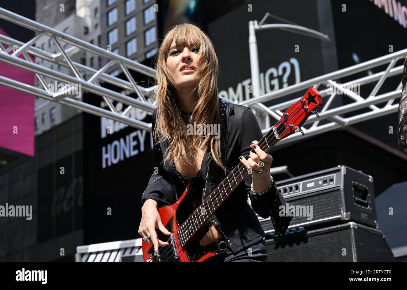 Victoria De Angelis from the Italian rock band Måneskin performs in ...