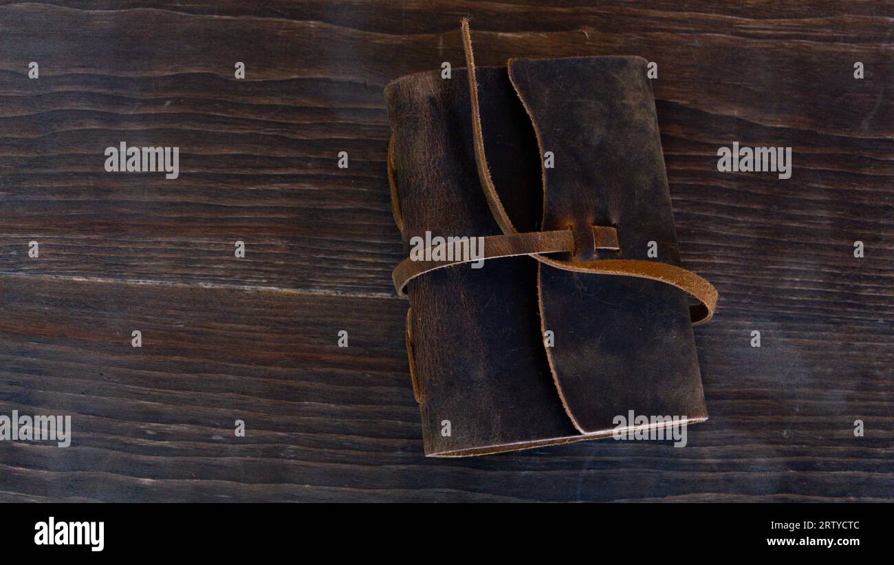 Medieval table hi-res stock photography and images - Alamy