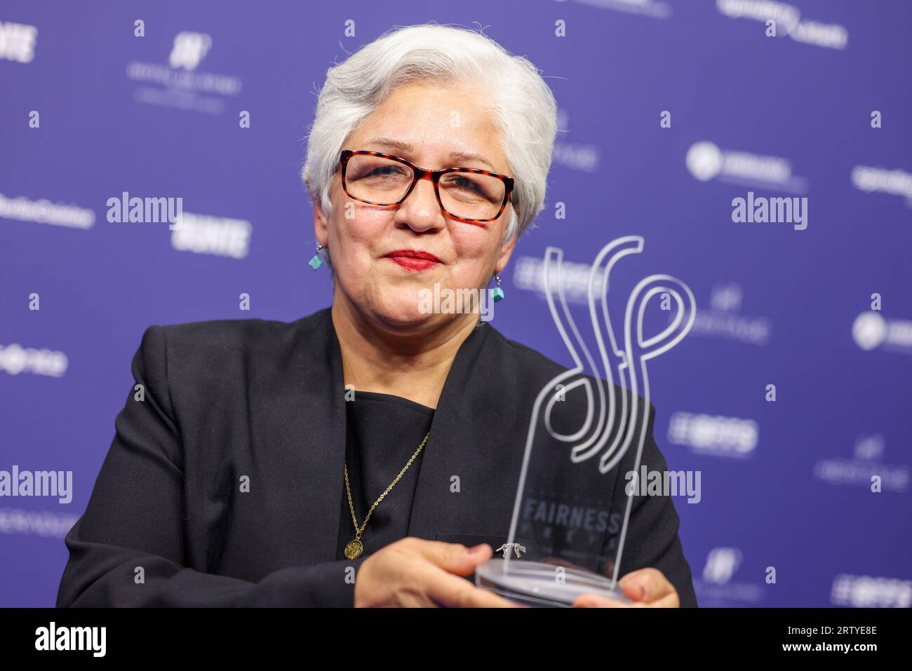 Shole pakravan hi-res stock photography and images - Alamy