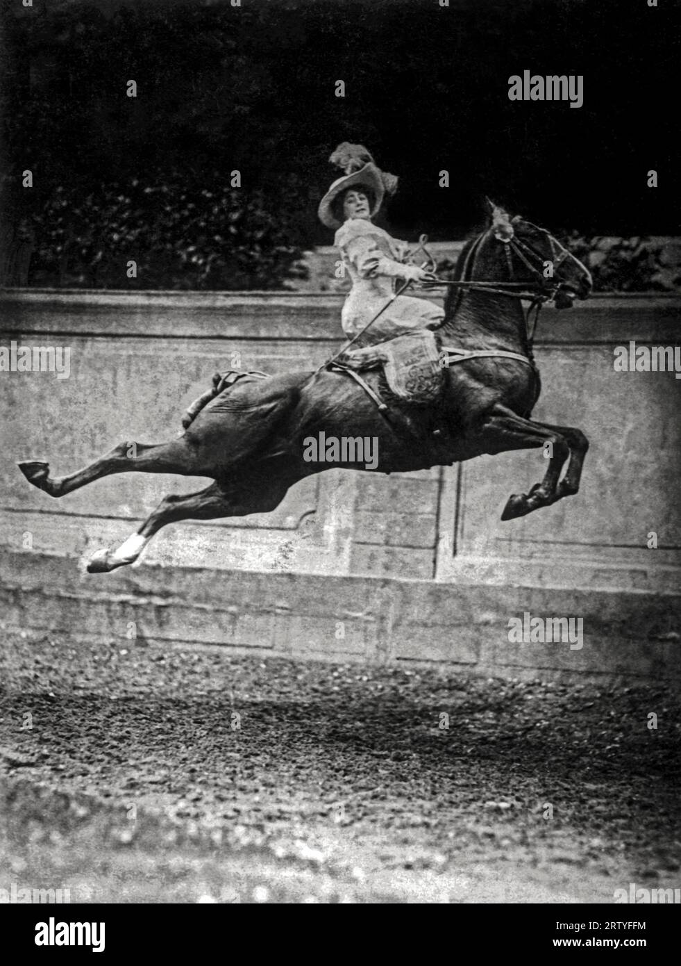 Molier circus hi-res stock photography and images - Alamy