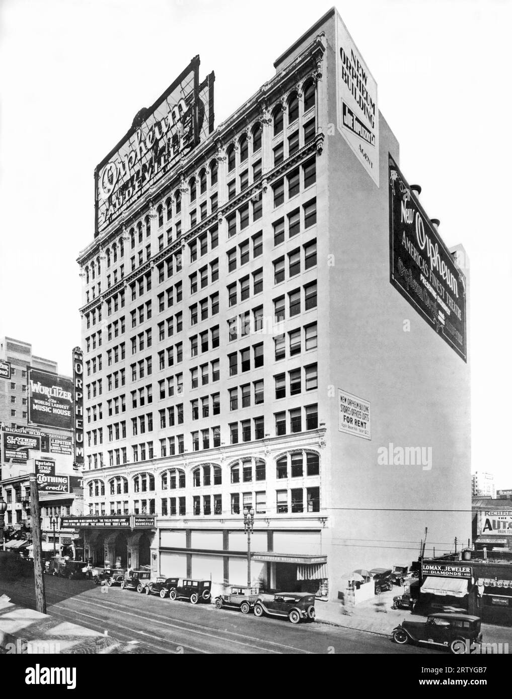 Los Angeles, California: c. 1926. The new Orpheum Theater on Broadway in Los Angeles Stock Photo ...
