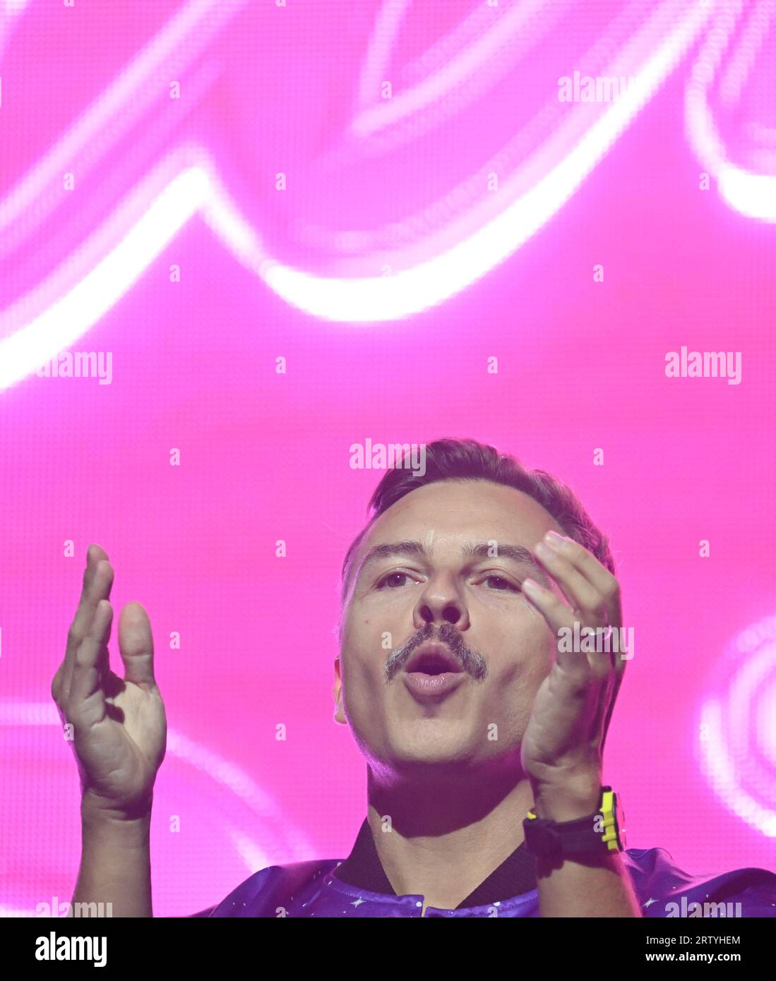 Dj purple disco machine hi-res stock photography and images - Alamy