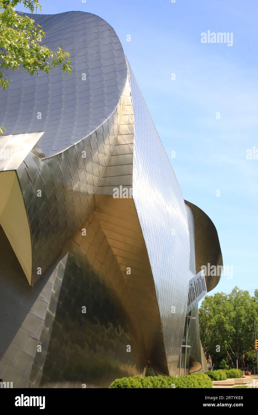 Built in 2002, The Peter B. Lewis Building was designed by Architect ...