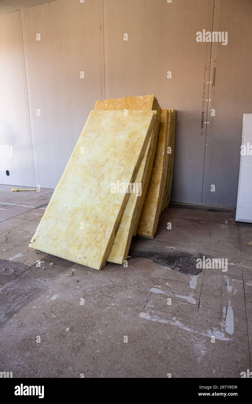 Natural wool wall insulation hi-res stock photography and images - Alamy