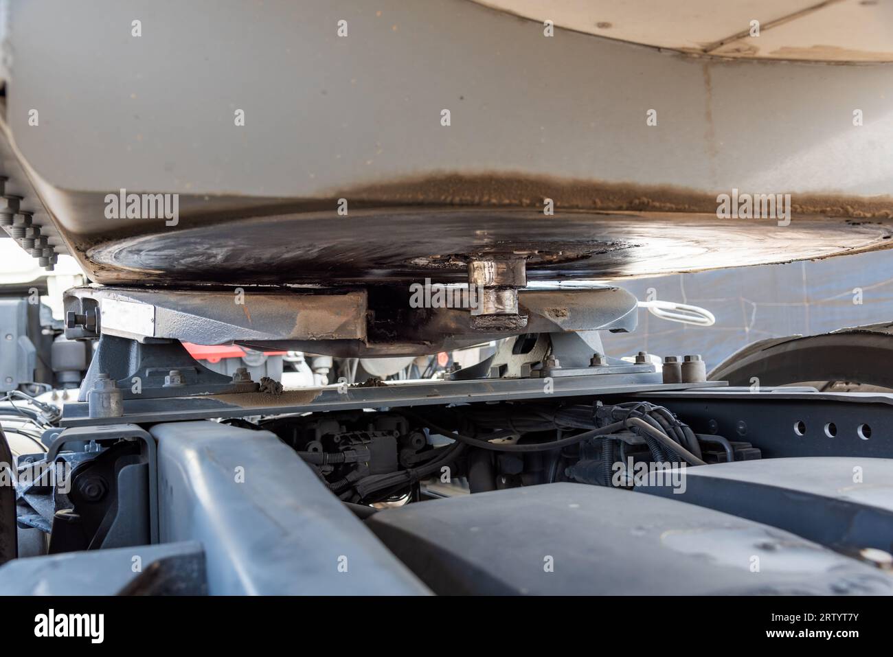 Kingpin trailer hi-res stock photography and images - Alamy