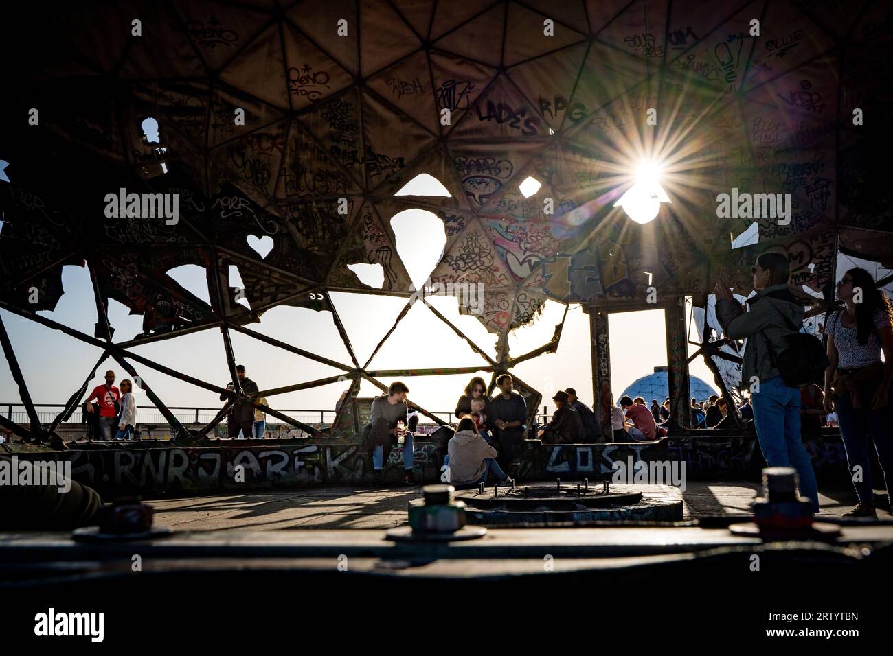 America abandoned radio station hi-res stock photography and images - Alamy