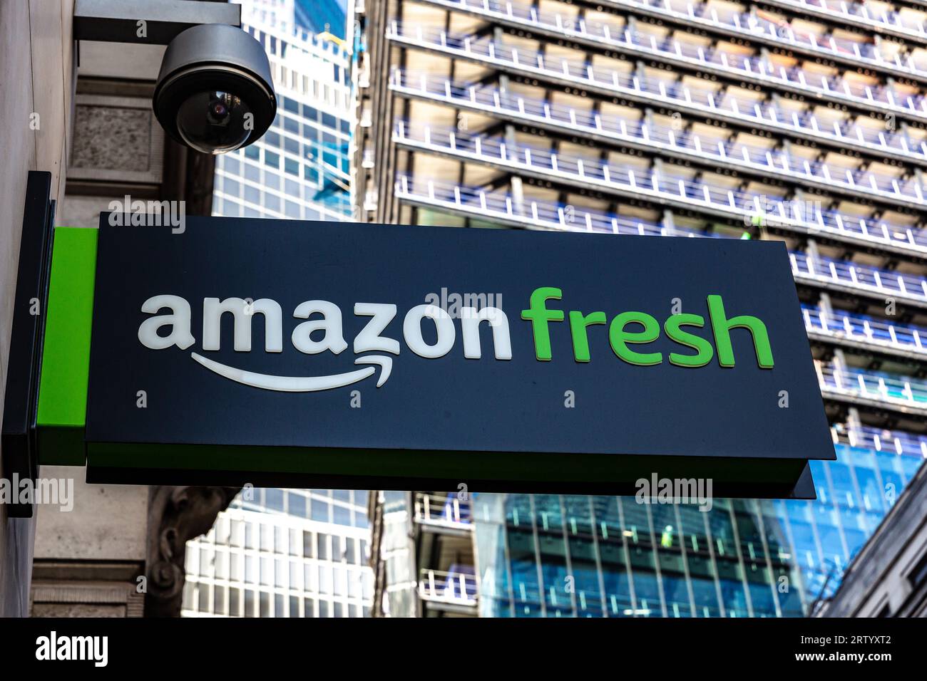 Amazon fresh logo hi-res stock photography and images - Alamy