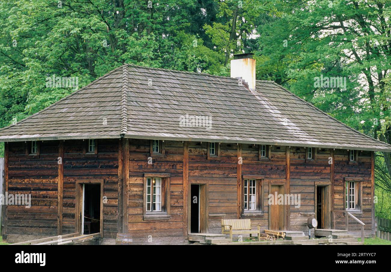 Servants quarters hi-res stock photography and images - Alamy