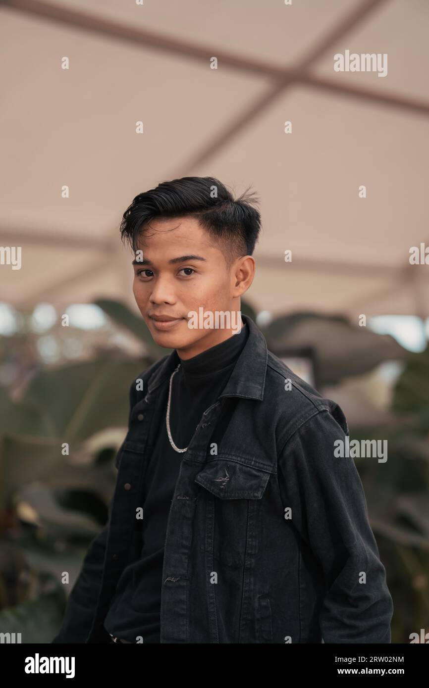 Chinese boy posing photo hi-res stock photography and images - Alamy