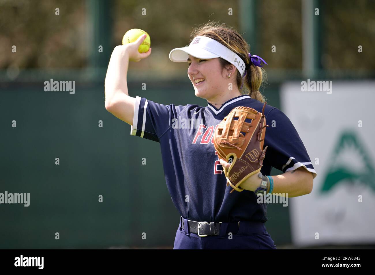 Farleigh Dickinson's Angela Costa (20) throws during an NCAA college ...