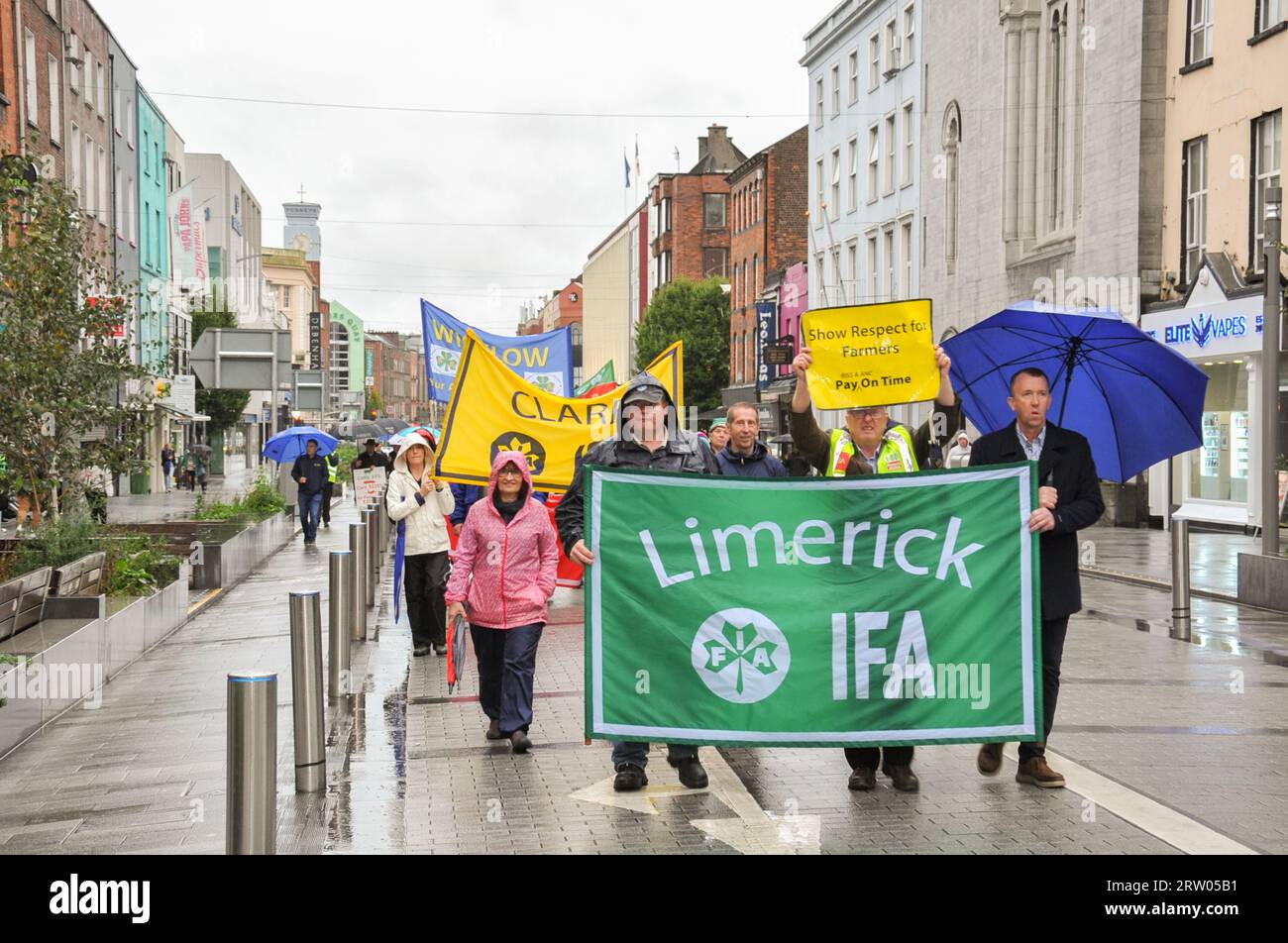 2023 farmers party hi-res stock photography and images - Alamy